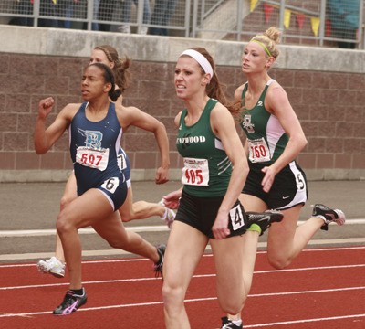 Holly DeHart lifts Kentwood Conquerors to best finish ever | Track and ...